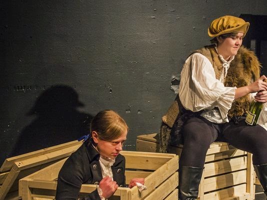 Shakespeare Talks! : Cross-Dressing and Gender-Bending