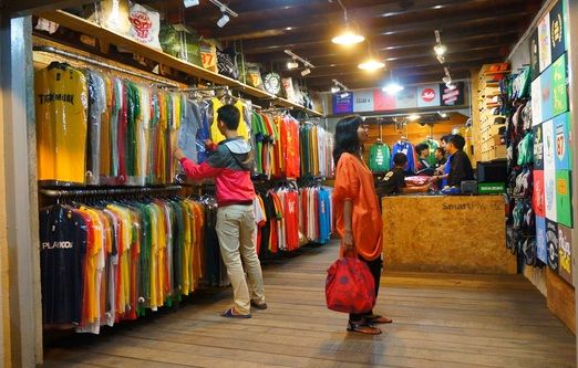 50+ Desain Distro Unik Minimalis Paling Keren - Model Desain Rumah ...