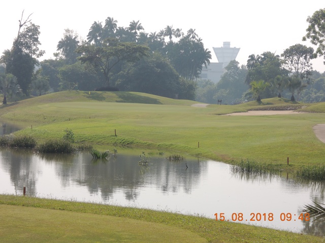ber golof - golof: Samarahan Country Club