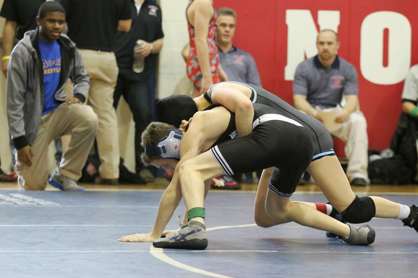 Men Wrestling Women: girl pins guy