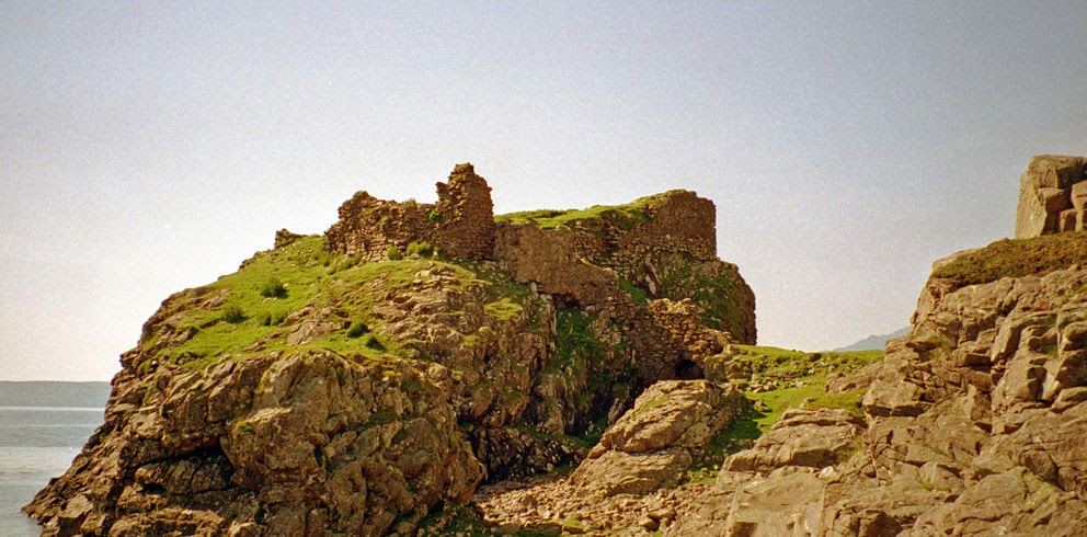 Marc Calhoun: Dunscaith Castle