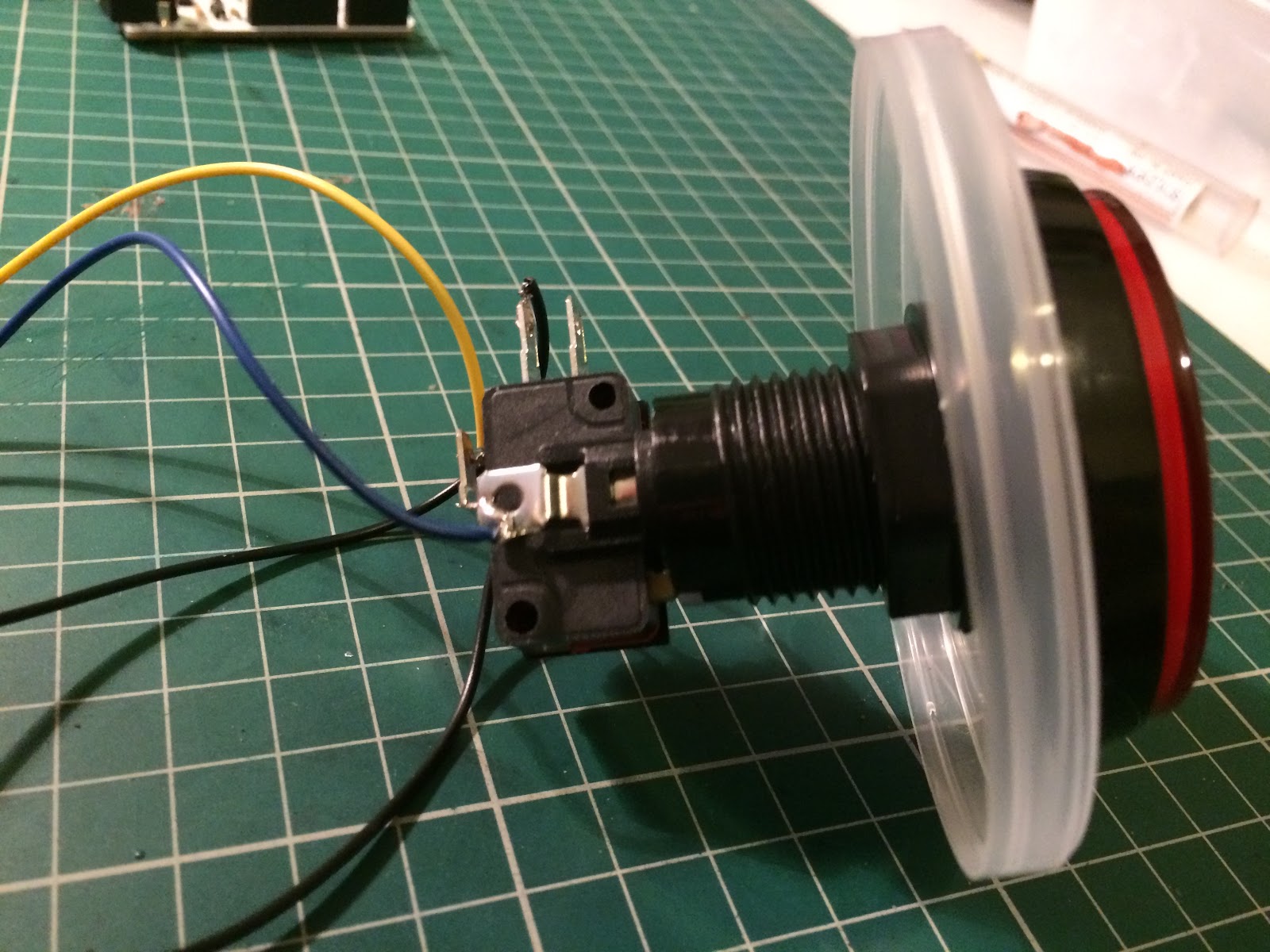 Winkleink - box of wires: buttonFlash - game made with Raspberry Pi and Arduino communicating ...