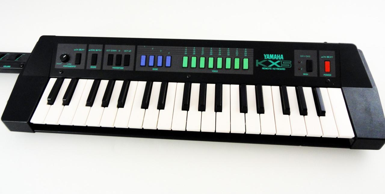 MATRIXSYNTH: Yamaha KX5 Keytar Midi Controller with Carry Case