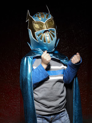 Alex Grace Photo Blog Spot: Mini Lucha Libre fan!