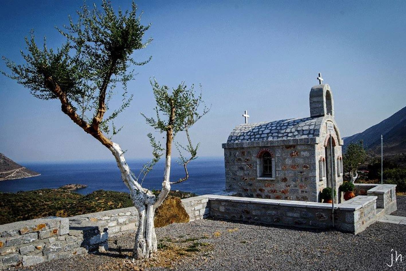 ΝΑΟΙ ΣΤΗ ΜΑΝΗ: ΦΛΟΜΟΧΩΡΙ (ΑΓΙΑ ΑΝΑΣΤΑΣΙΑ ΚΑΙ ΑΓΙΑ ΠΑΡΑΣΚΕΥΗ)