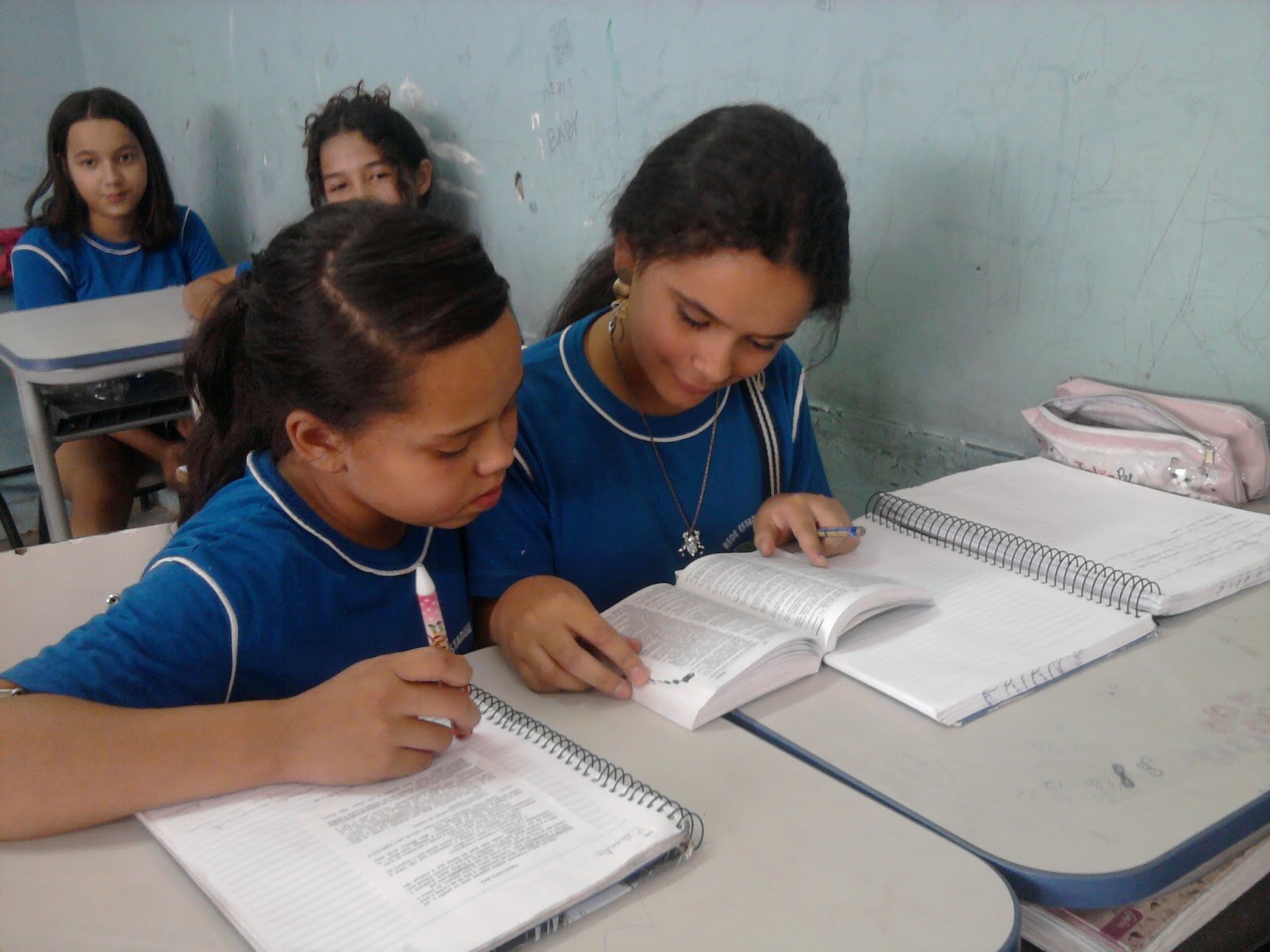 Desafios e descobertas Língua Portuguesa: Texto Embaralhado - 6º ano