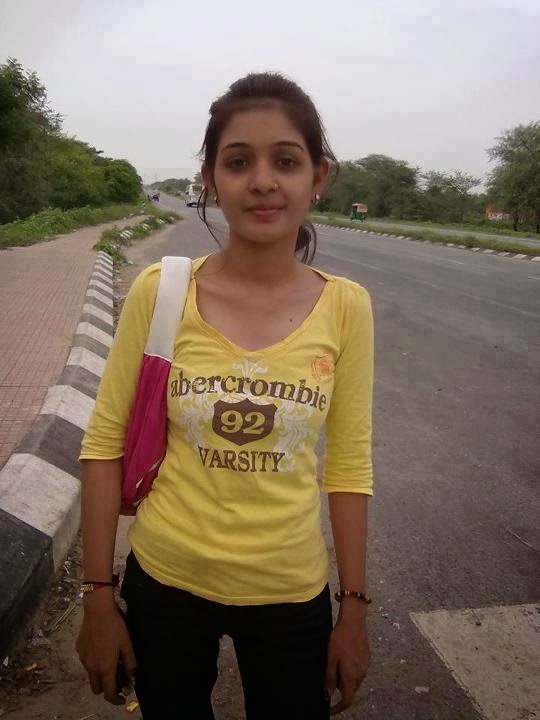 FACEBOOK WALLPAPERS: Beautiful Indian Girls