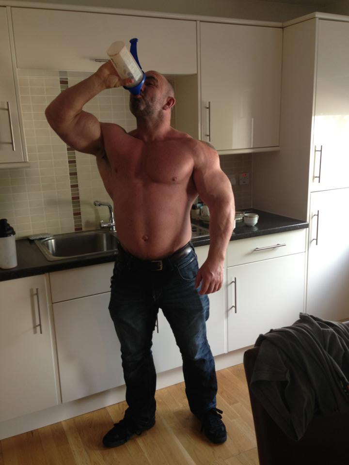 LA PERFECTION FAITE HOMME