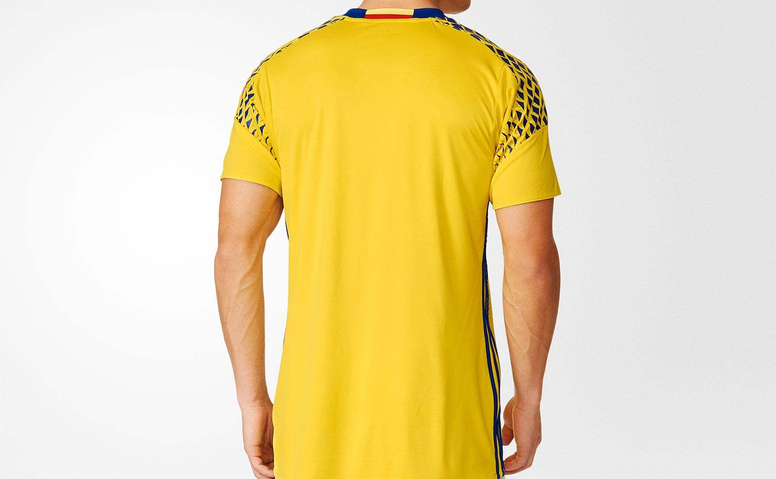 Spain Euro 2016 Goalkeeper Kits Revealed - Footy Headlines