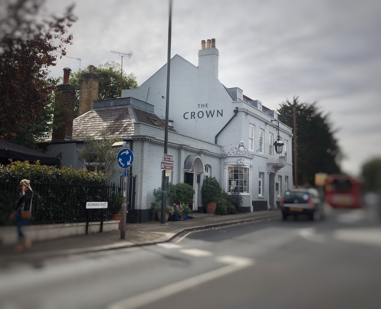 The Crown, Twickenham