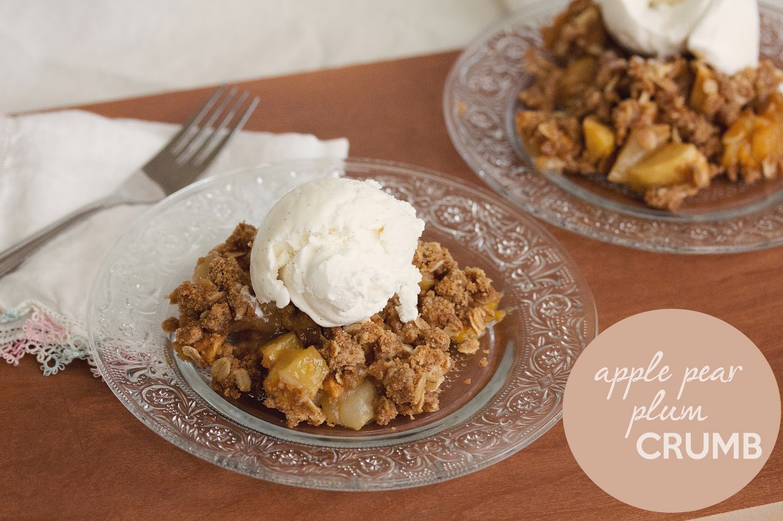 maede.for.you.: Apple Pear Plum Crumb