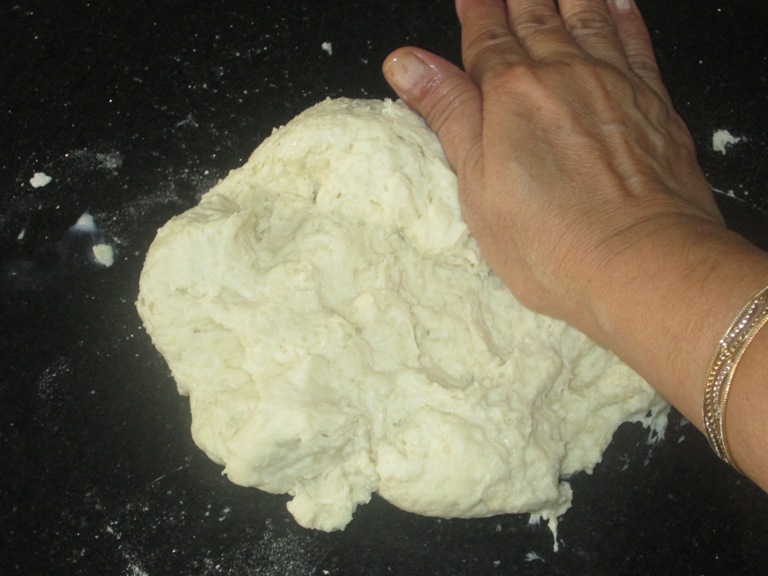 Shobha's Food Mazaa: LEOPARD PATCH BREAD / LEOPARD SPOTS BREAD