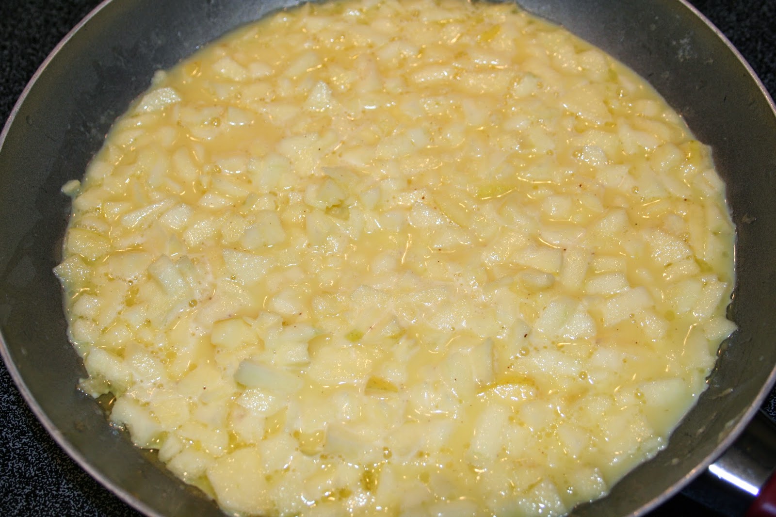 Whispers From Elizabeth: Cooking with Apples: Great-Great-Grandmother Style