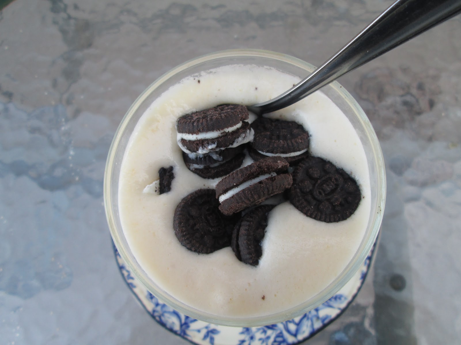 Canela kitchen (gloria): Oreos and lemon mousse