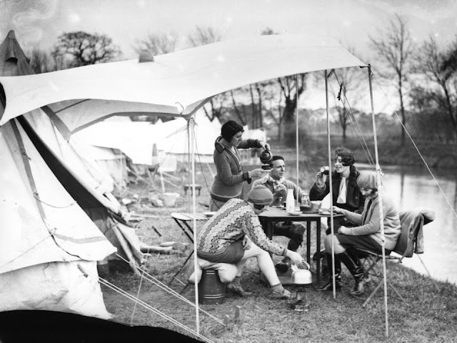 Fascinating Vintage Photos of People Camping in the 1930s Show How ...