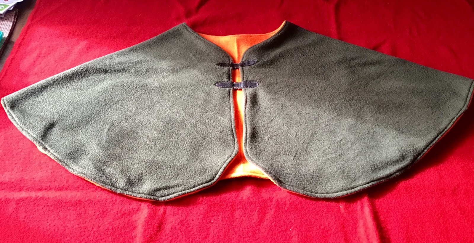 Leather from the Past: Hunters cape & hat