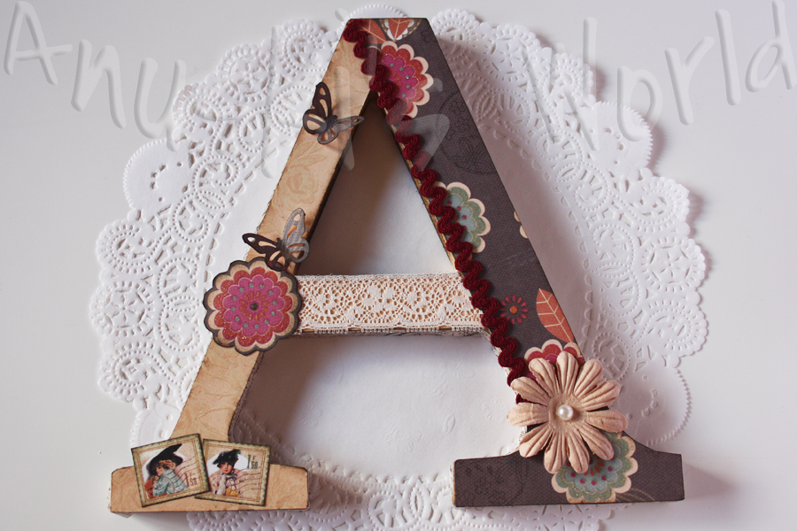 Letra de madera decorada para Amaya