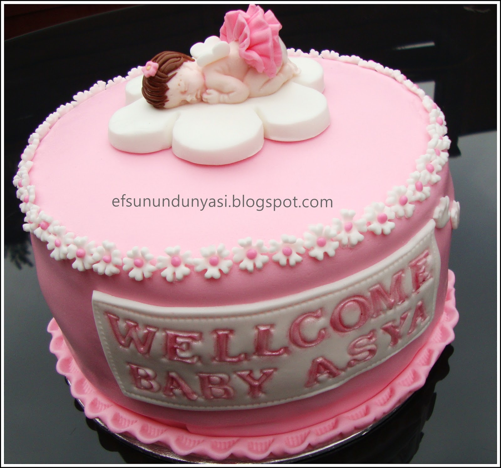 EFSUNUN DUNYASI: Pembe hosgeldin bebek pastasi (pink baby shower cake)