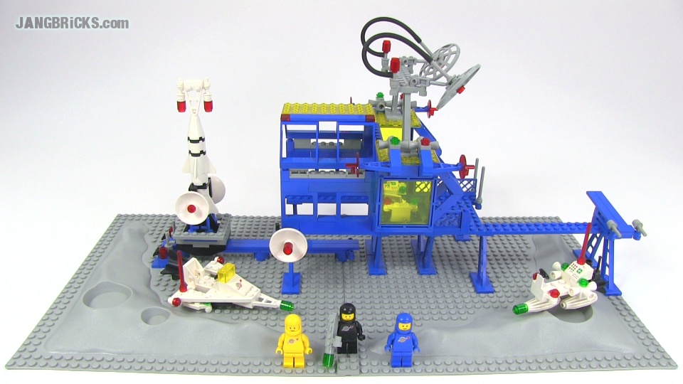 Two more vintage LEGO set reviews