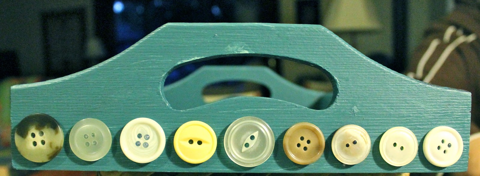 Crown Hill: DIY: Spray Painting Lace