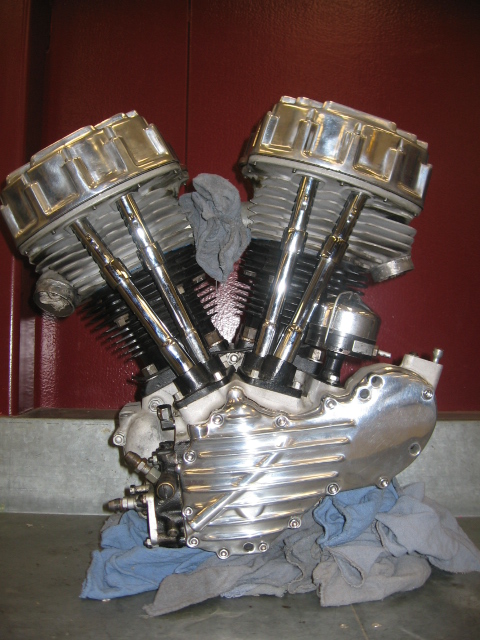 Lucky B Design: Panhead motor...