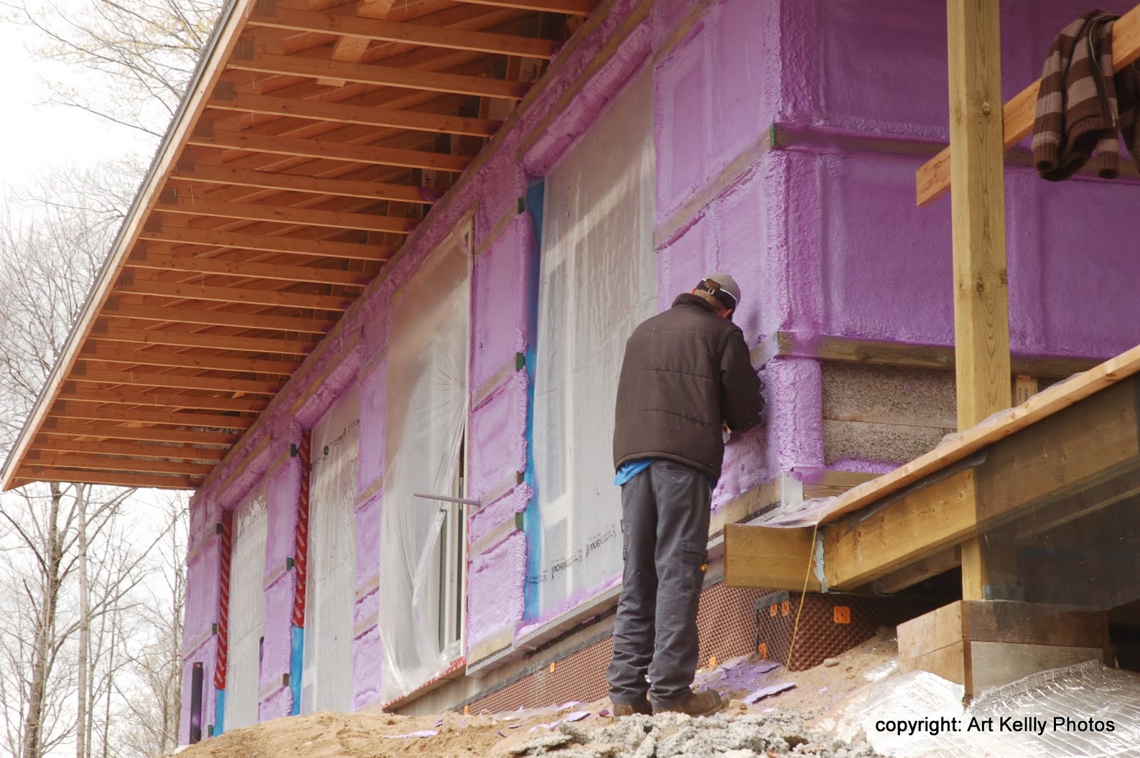 Living Off Grid - 45.05 N, 77.85 W: STAYING COOL