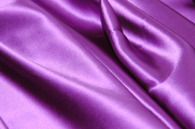 Páginas em Preto: Seda