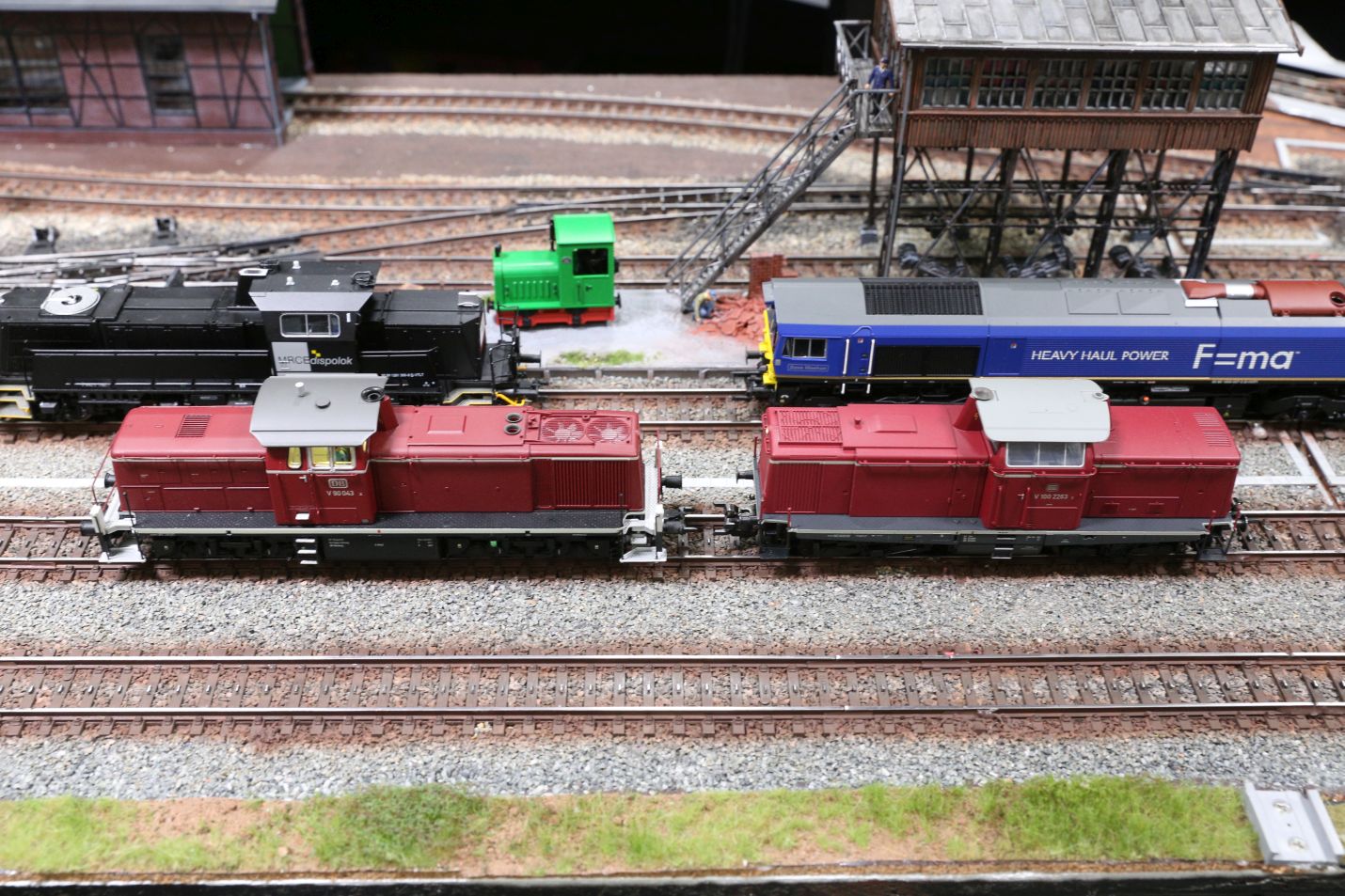 V100と比べちゃ悪いけどやはりESUのサウンドはすごい、相変わらずずっと聞いていたくなるサウンド。