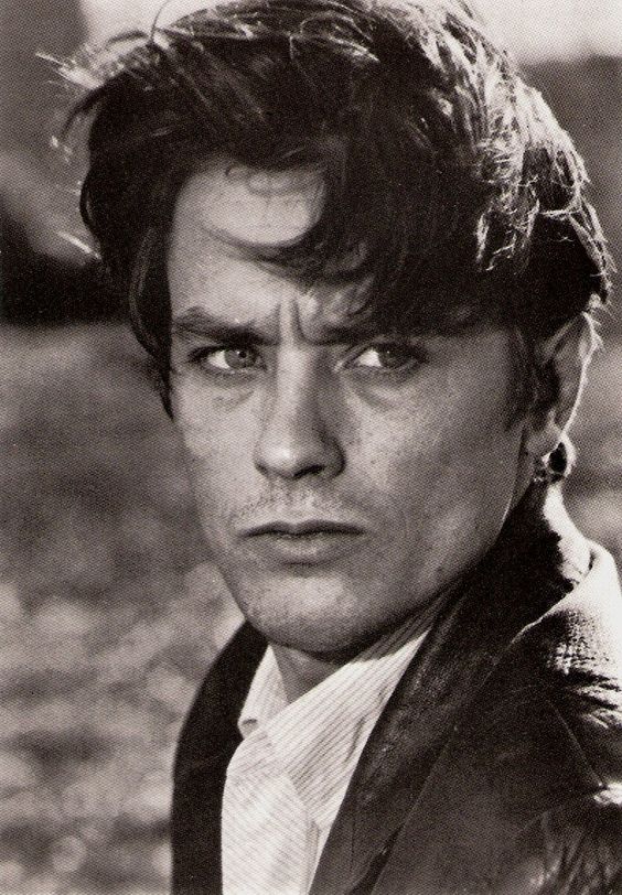 ALAIN DELON: FOTOGRAFÍAS DE WALTER CARONE