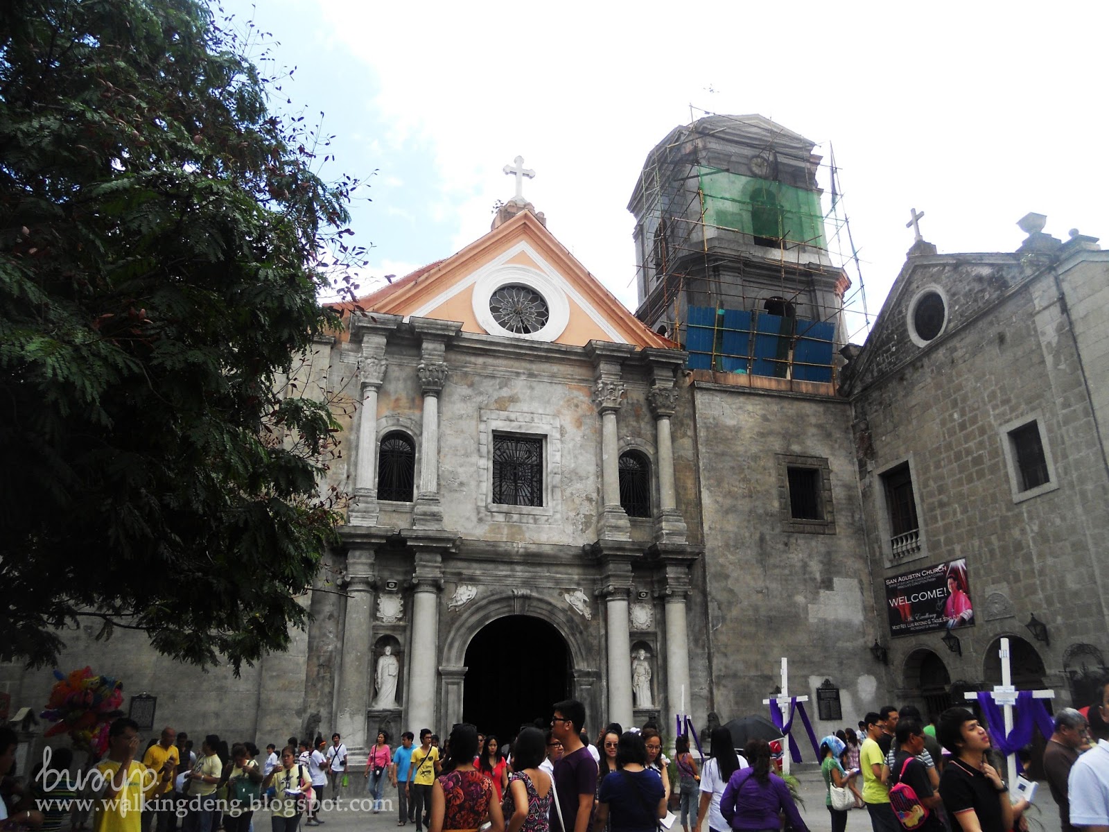TheWalkingDeng: Visita Iglesia 2013: Manila churches