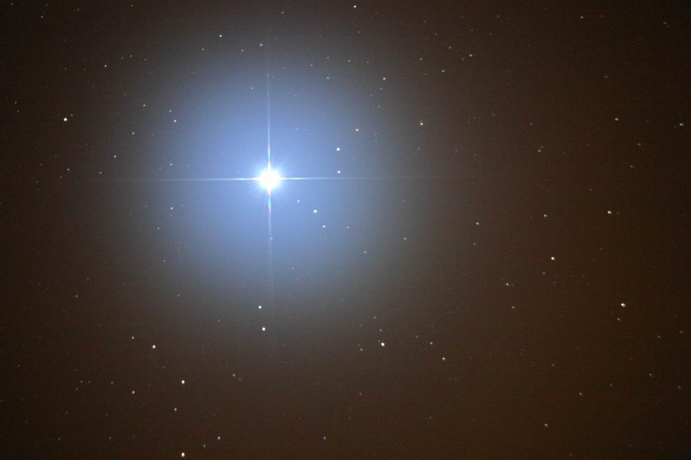 SOY LUZ EN EL CAMINO: EL SOL SIRIO Y SUS HABITANTES