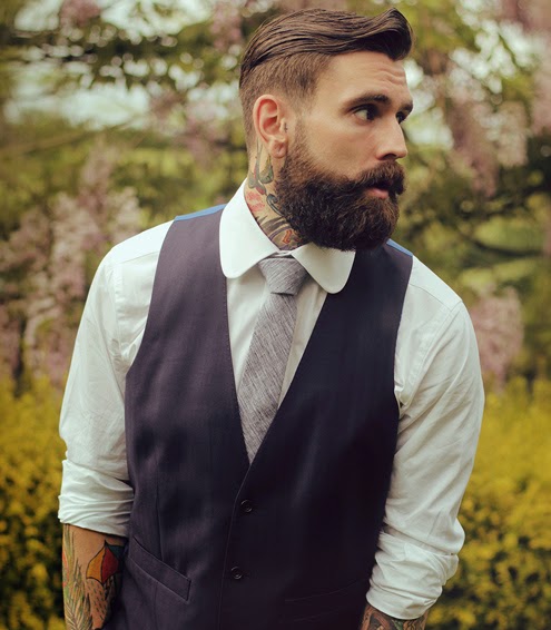 Spotlight on: Ricki Hall - Voi Là-Bas