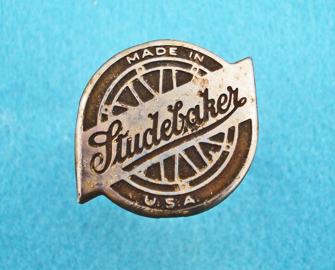 American Auto Emblems: STUDEBAKER