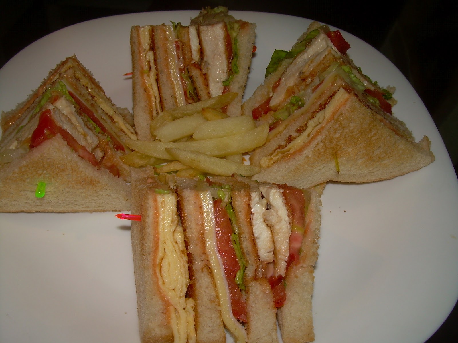 El caldero de la Paca- Mi libro de recetas: CHICKEN CLUBHOUSE