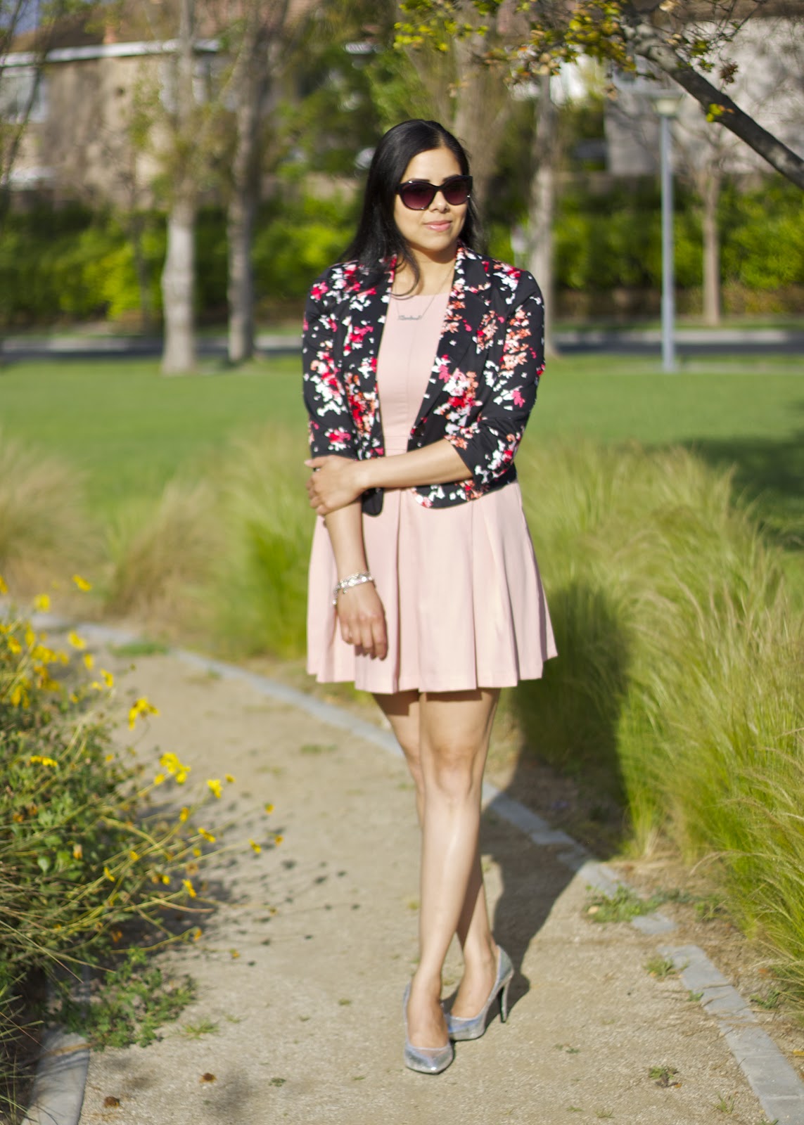 Pretty in Pink and ModDeals Giveaway! - Lil bits of Chic