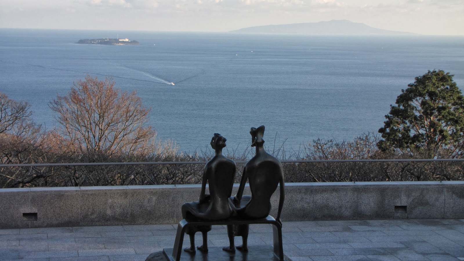 Ray's Rabbit Hutch 2: MOA Museum of Art in Atami