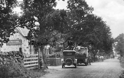 Tour Scotland: Old Photograph Inn Struy Scotland