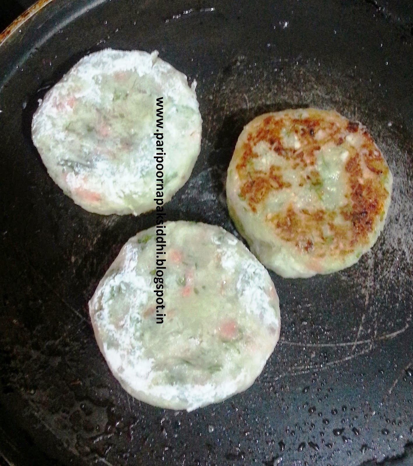Paripoorna Paksiddhi : IDLI BURGER