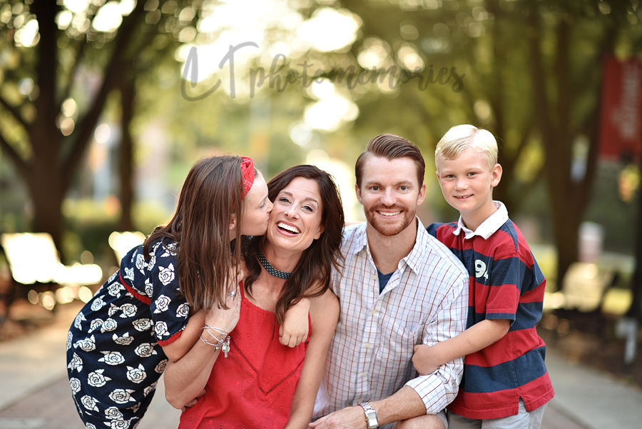 CT PhotoMemories: FAMILY SESSION: Lady Brio