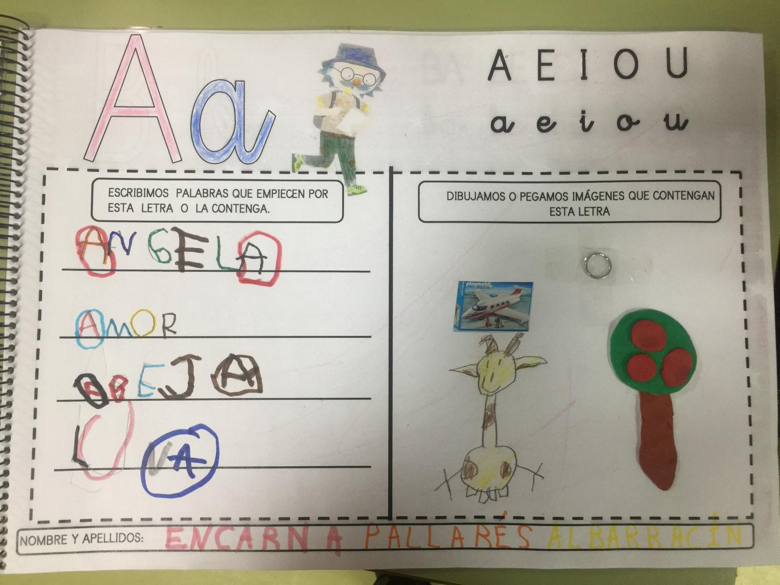 UNA HOYA CARGADA DE ILUSIONES: LIBRO VIAJERO DE LAS LETRAS