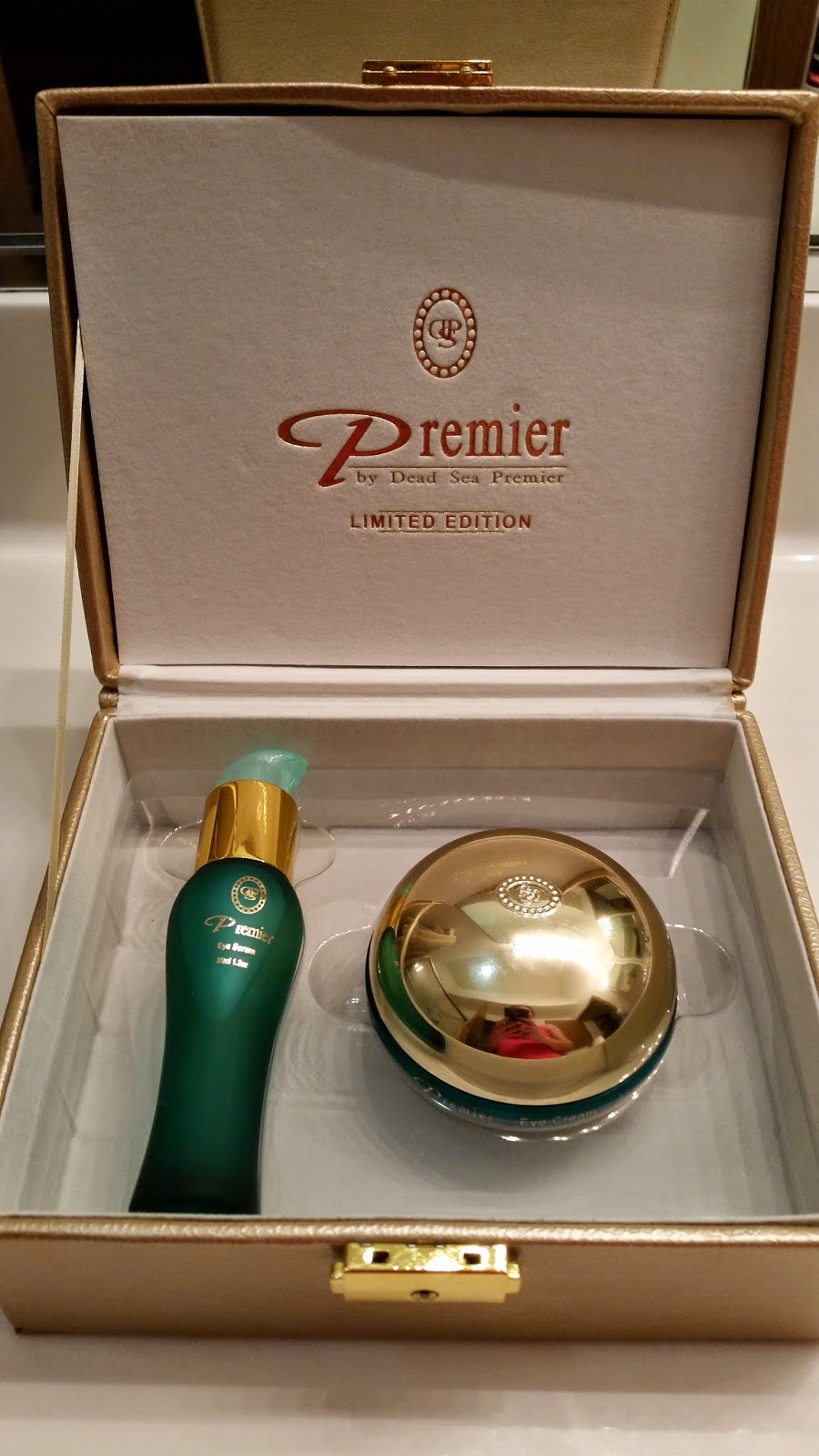 Aims' Obsession: Premier Dead Sea Eye Duet Kit