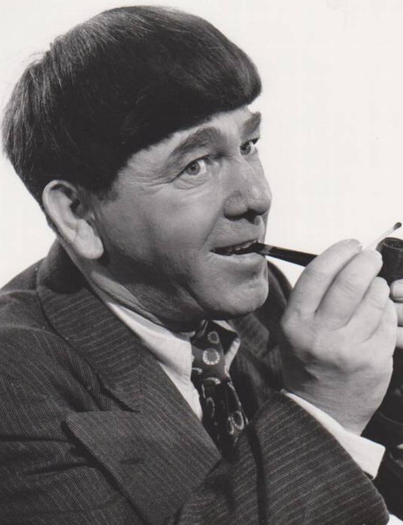 Famous Pipe Smokers: Moe Howard
