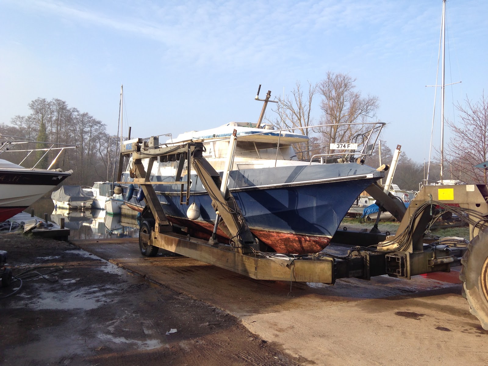 UK Marine Surveyor based in Preveza Greece.: Dawncraft Illusive 37