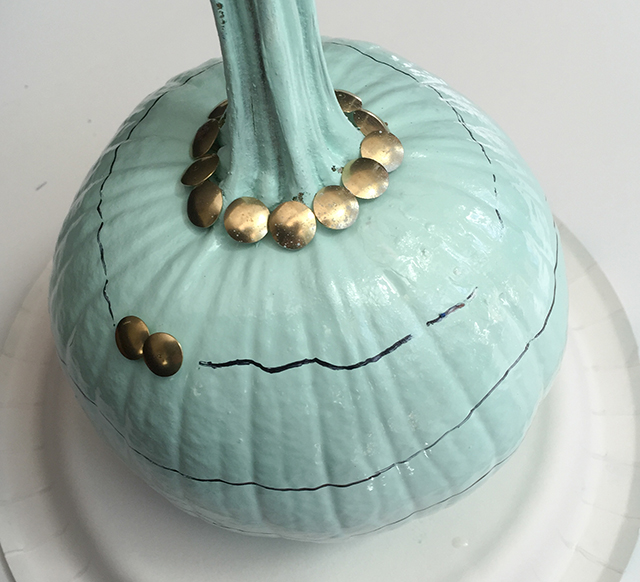 DIY push pin pumpkins — pump up your pumpkins with thumb tacks!