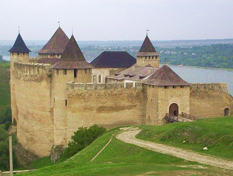 bensozia: Castle of the Day: Hotynska, Ukraine