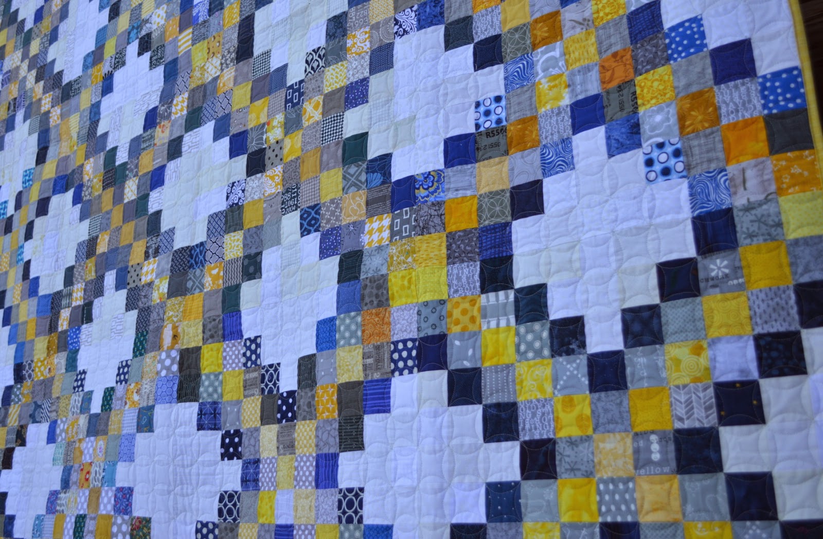 Happy Quilting: Super Scrappy Triple Irish Chain - It's Finished!!!