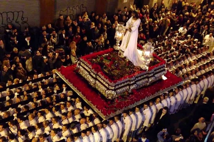 Escapada | bijzonder overnachten in Andalusië: 10 bijzondere processies ...