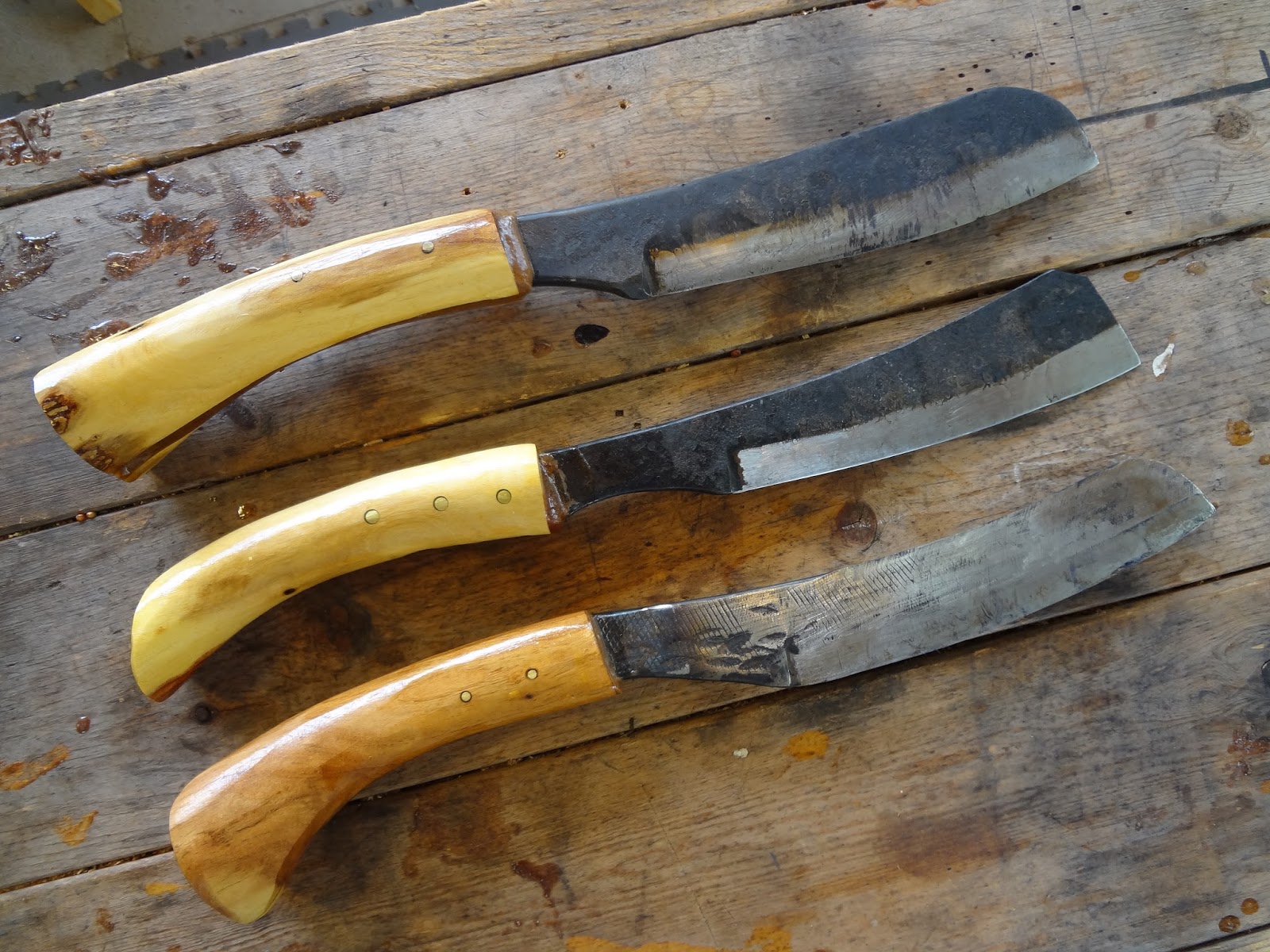 Best Batoning Knife: A Comprehensive Guide For Outdoor Enthusiasts