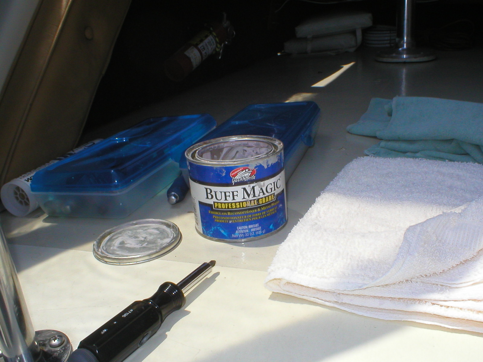 Silverton 34C: Buff, the magic polish