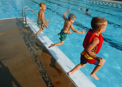 Randy Jarosz • Photojournalist: Crafton Pool